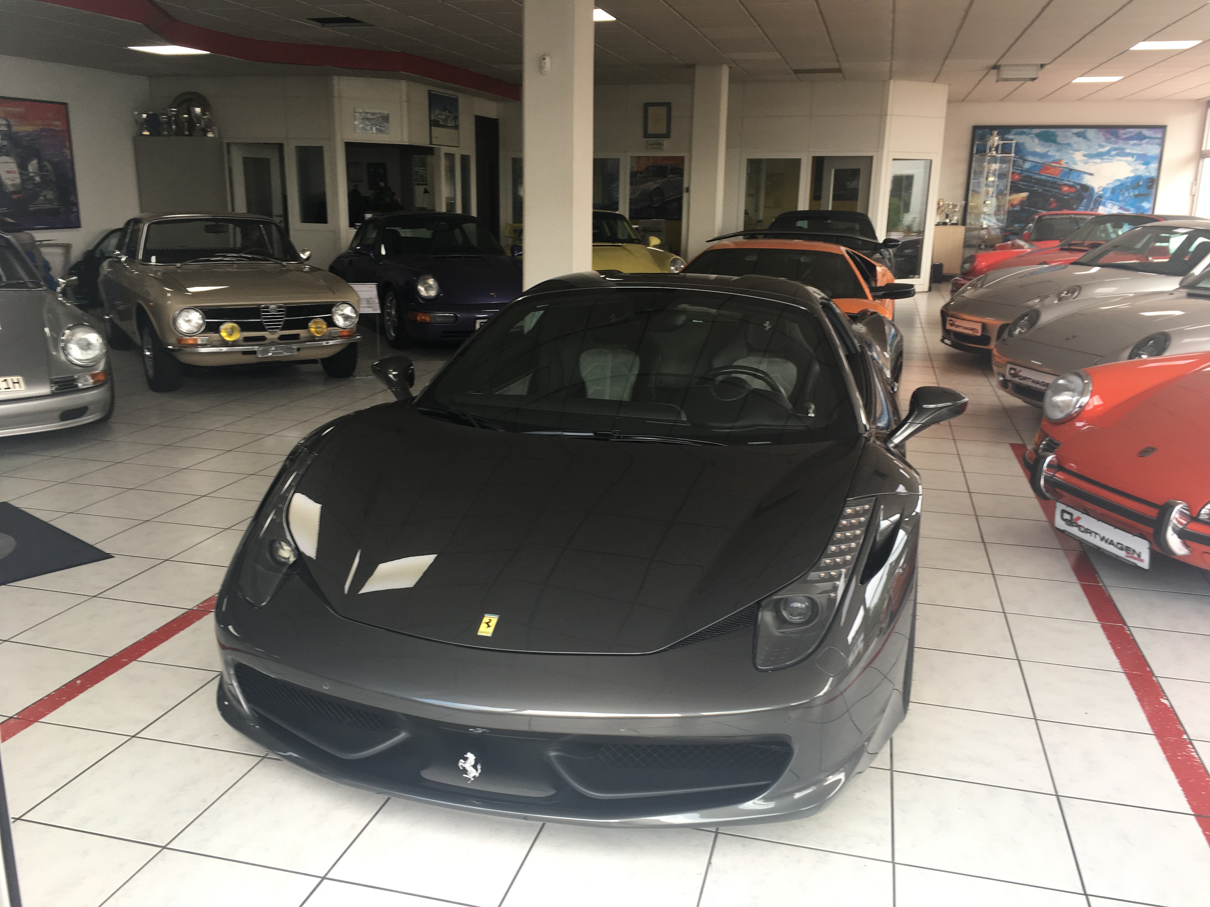 Présentation - Square - Présentations et garages - Ferrarista.Club ...